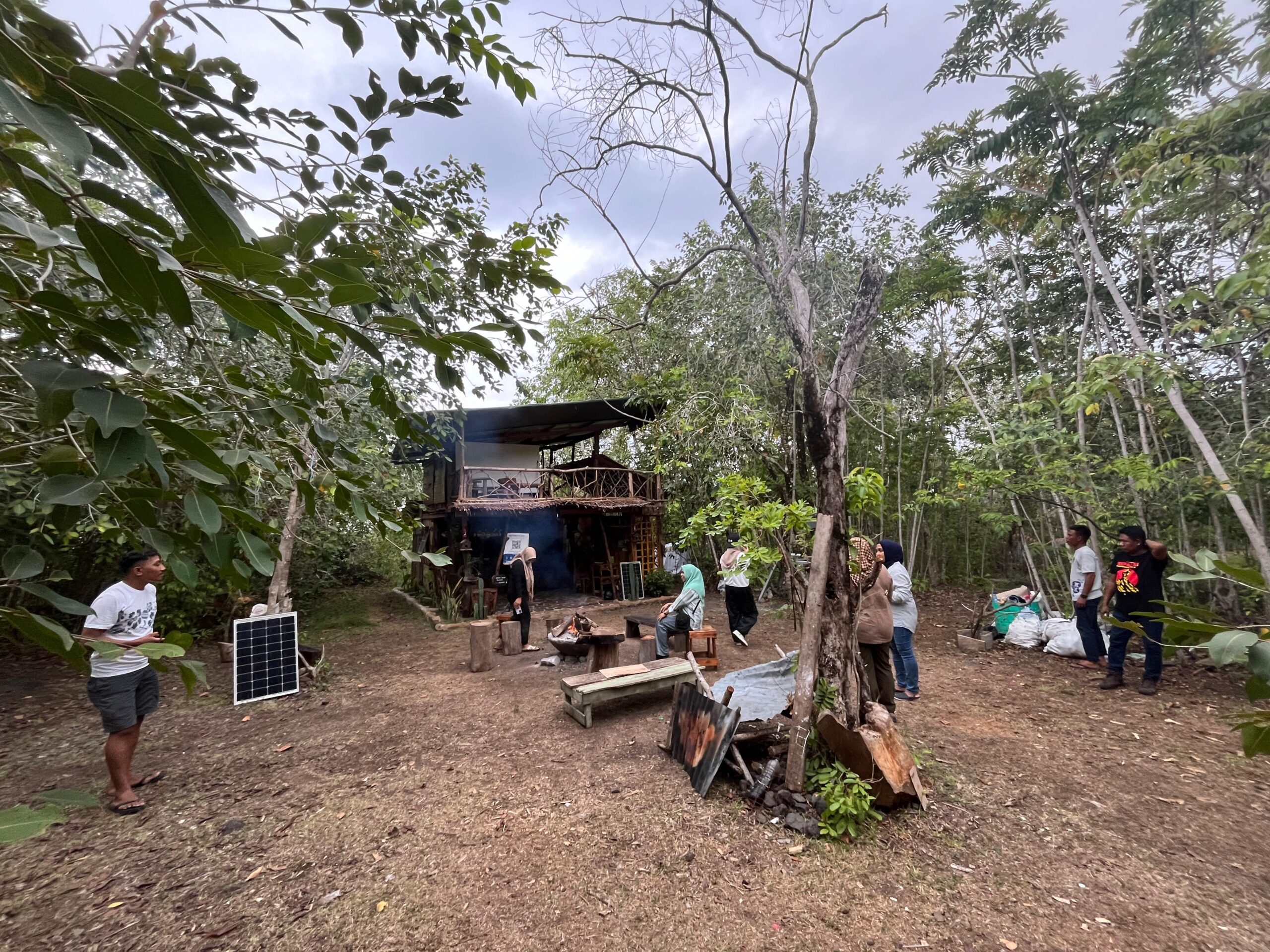 Watching rare endemic fauna of North Maluku at Pulo Tareba